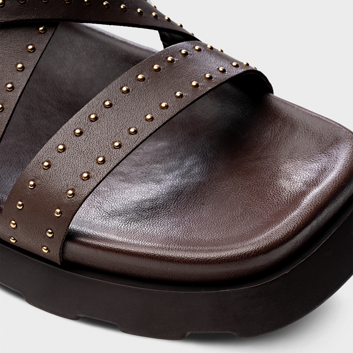 Sandália Papete Iconic Studs Couro Marrom Coffee